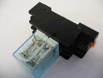 12 Volt Double-Pole Double-Throw Relay Quick Connect Socket